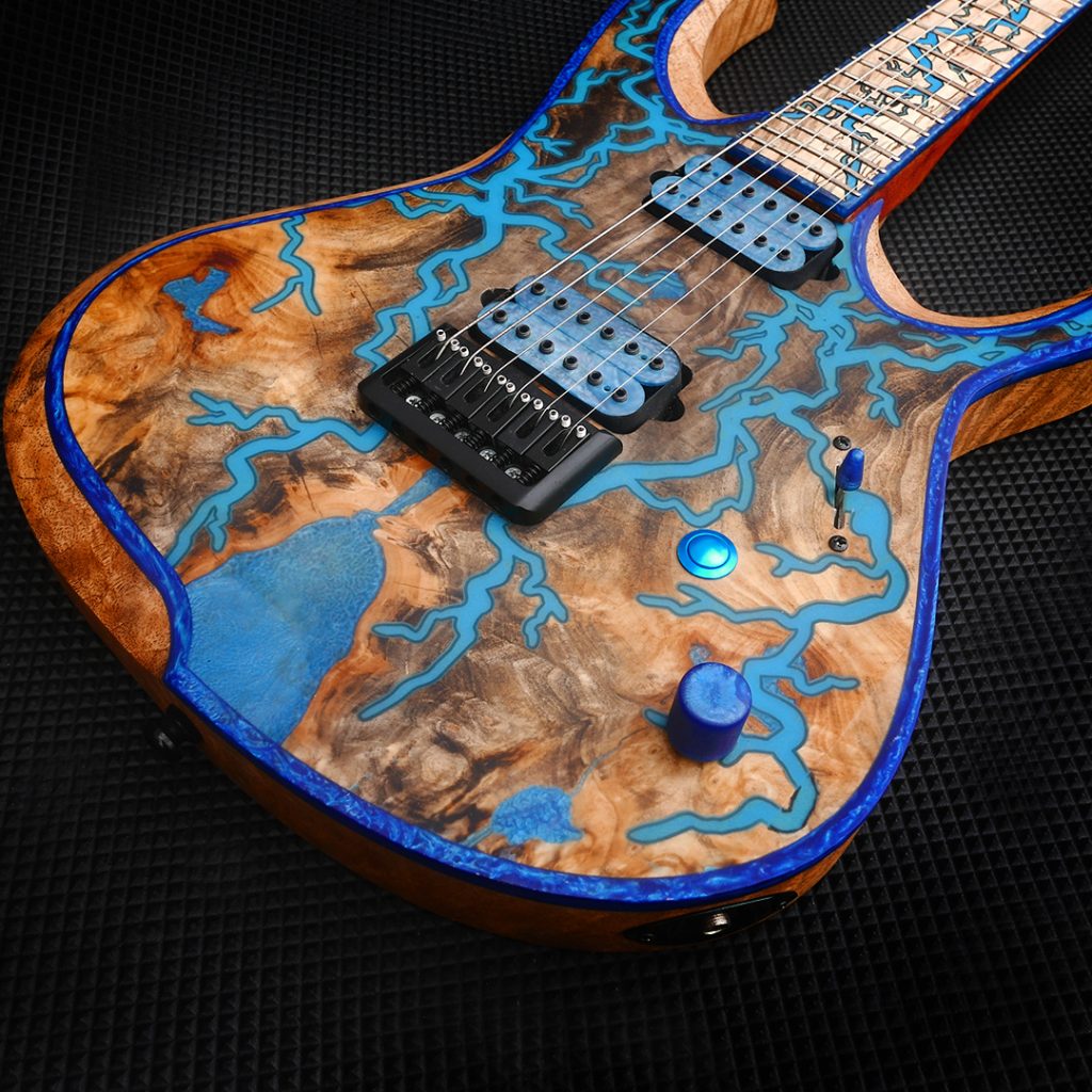 Balkatora Lightning – Lionheart Guitars
